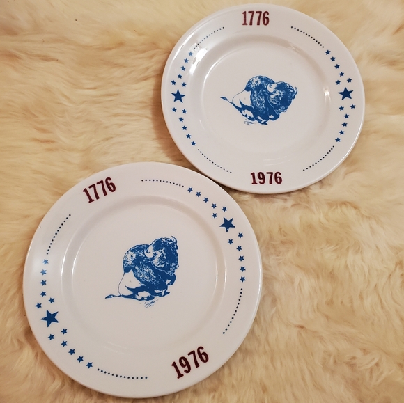 Buffalo China | Dining | Vintage Buffalo China Set Of 2 Bison 7761976 ...